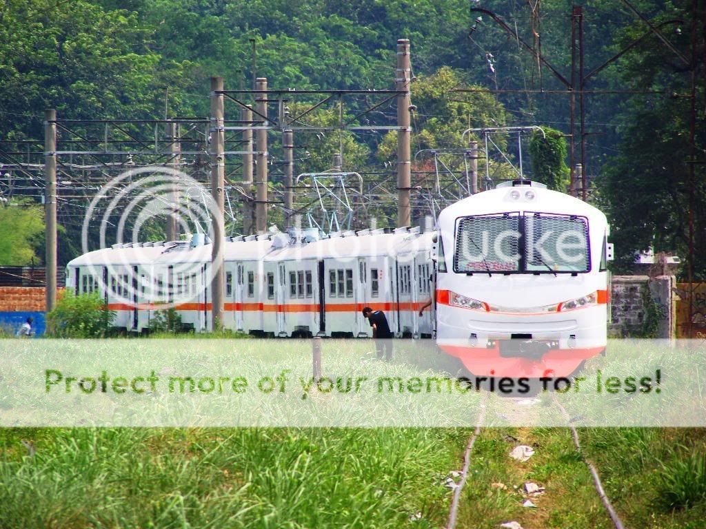 KRL Rheostatic New Image di Stasiun Bogor | Bogor 03/11/2009… | Flickr