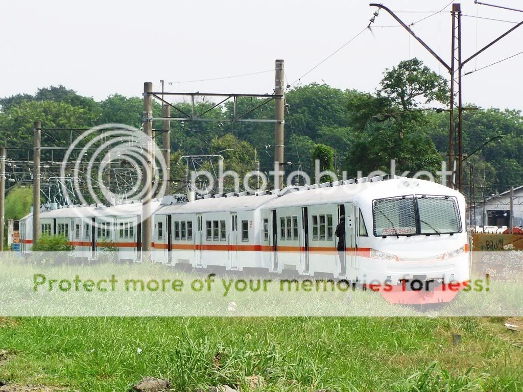 KRL Rheostatic New Image di Stasiun Bogor | Bogor 03/11/2009… | Flickr